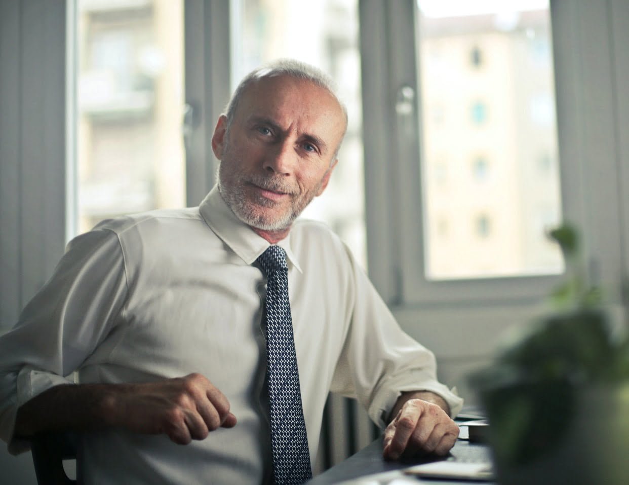 How Exuding Confidence for Men Is Surprisingly Easy - Regain Your Edge